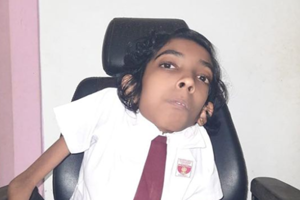 රටක් මවිතකල දෙව්මි රටම හඬවමින් හදිසියේ දෑස් වසා ගනී.. - ගගන