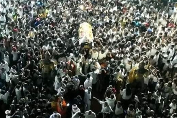 பாலித தெவரப்பெரும இறுதி நிகழ்வு; வியக்கவைத்த மக்கள் கூட்டம் - ஜே.வி.பி ...