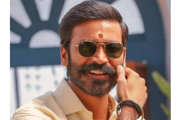 பிறந்தநாள் கொண்டாட்டம் ஒன்றில் நடிகர் தனுஷ், பலரும் பார்த்திராத அவரின் ...