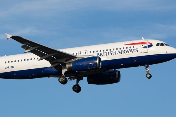 லண்டனிலிருந்து இந்தியா நோக்கி புறப்பட்ட விமானம்: 3 மணி நேரத்துக்குப் ...