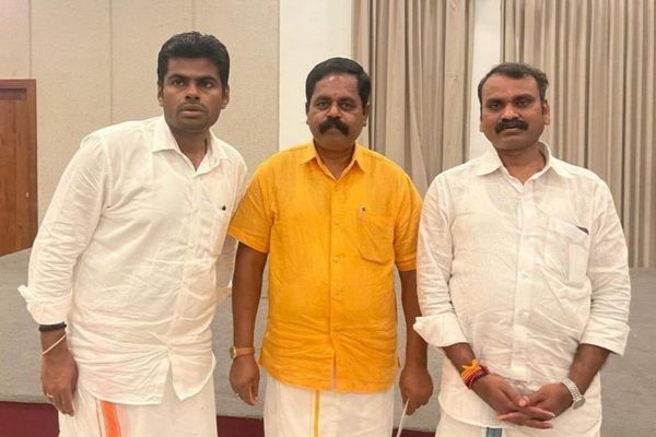 இந்தியாவின் உயர்மட்டக் குழுவை சந்தித்த சிவஞானம் சிறீதரன் - தமிழ்வின்