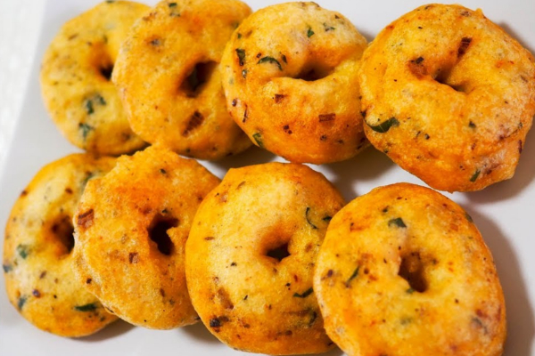 සයිවර් කඩේ විදියටම උළුදු වඩේ හදන හැටි - ගගන