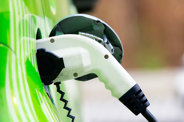 5-Minute EV Battery Charging: New Tech Revealed - Archyworldys