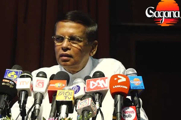 දෙගොල්ලක් හැප්පෙයි ප්‍රබලයෙක්ගේ වැටුපත් නවත්තලා හිටපු ජනපති සියල්ල