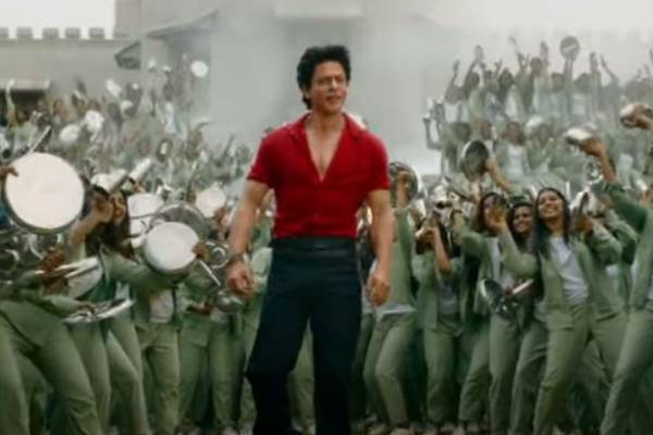 அட்லீ இயக்கத்தில் ஷாருக்கான், நயன்தாரா நடிக்கும் ஜவான் படத்தின் Vandha ...