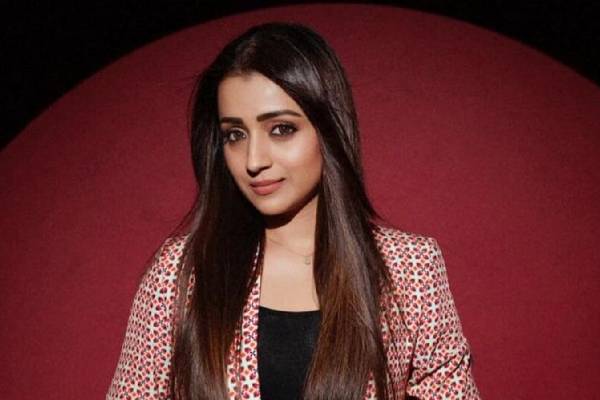 நான் இவர்களின் மிகப்பெரிய ரசிகை.. நடிகை திரிஷா கூறிய அதிரடி ரகசியம்