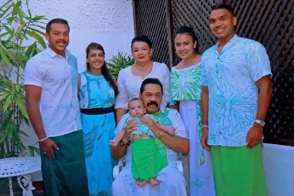 நள்ளிரவில் நாட்டுக்குள் நுழைந்த யோசித ராஜபக்ச! - ஜே.வி.பி நியூஸ்