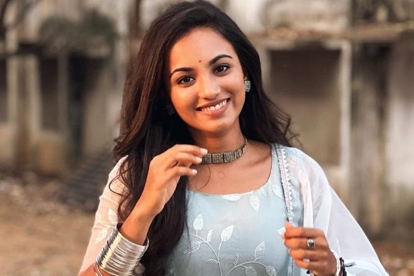 நடிகைகளுக்கே டப் கொடுக்கும் சூப்பர் சிங்கர் மானசி.. புகைப்படங்கள் இதோ