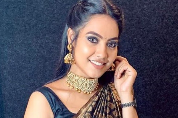 அந்தரத்தில் பரந்த சீரியல் நடிகை பவித்ரா.. இணையத்தில் வைரலாகும் வீடியோ ...