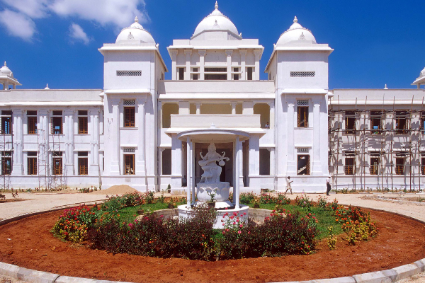 சிங்கள காடையர்களால் எரியூட்டப்பட்ட யாழ்.பொது நூலகம்; இன்று 42 ஆவது ...