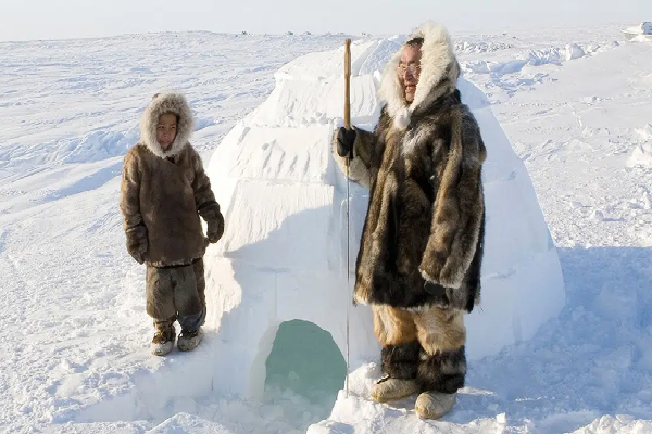 සීතල ජිවිතයම කරගත් එස්කිමෝවරුන් ගැන ඔබ නොදත් දේ මෙන්න... - පුවත්