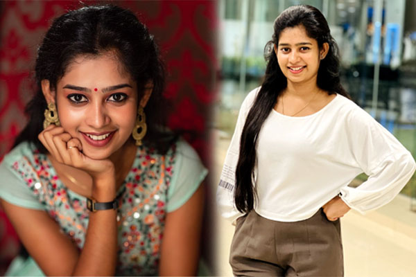 கோலாகலமாக பிறந்த நாள் கொண்டாடிய பிக்பாஸ் ஜனனி: சர்ப்ரைஸ் கொடுத்து ...