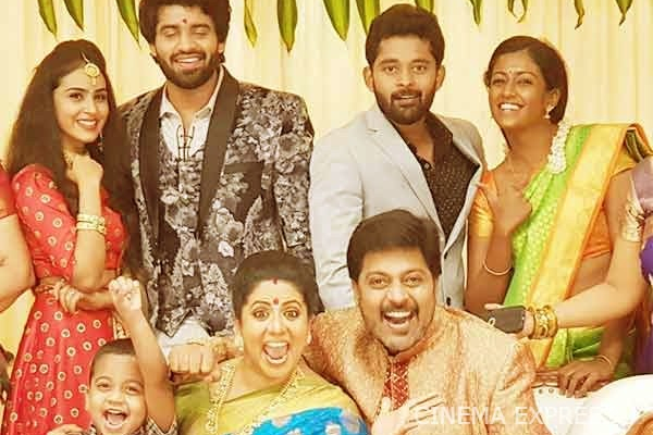 முதல் முறையாக தனது மகனை அறிமுகம் செய்த பாரதி கண்ணம்மா சீரியல் நடிகை ...