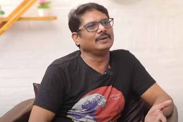 பாரதிராஜா மகனும், பிரபல நடிகருமான மனோஜ் பாரதிராஜாவிற்கு இவ்வளவு பெரிய மகளா?