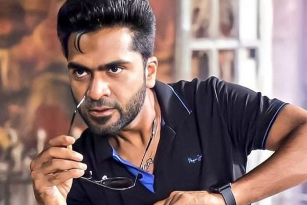 இரண்டு பாலிவுட் நடிகைகளுக்கு வலை வீசும் சிம்பு.. அதில் ஒருவருக்கு ...