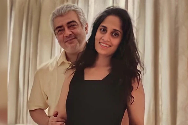 இளம் நடிகைக்காக இரவு முழுவதும் கண்விழித்து அஜித் செய்த காரியம் ...