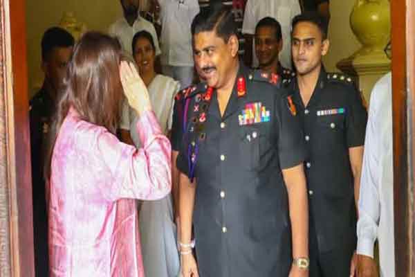 இலங்கையின் புதிய இராணுவத் தளபதிக்கு சல்யூட் அடித்த வெளிநாட்டு பெண் ...